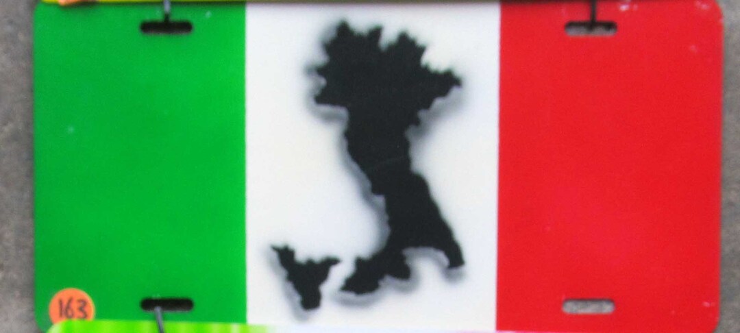 Airbrushed Italian Flag Design With Boot Front License Plate Flag ...