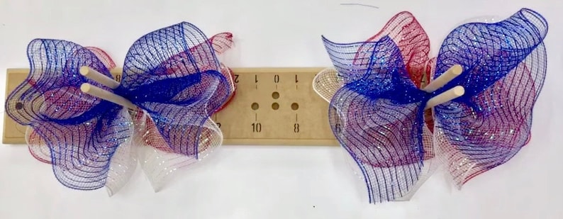 Pro Bow the Hand - 4 in 1 Ribbon Tool - Bow Maker, DIY Bows, Gift Bows ...