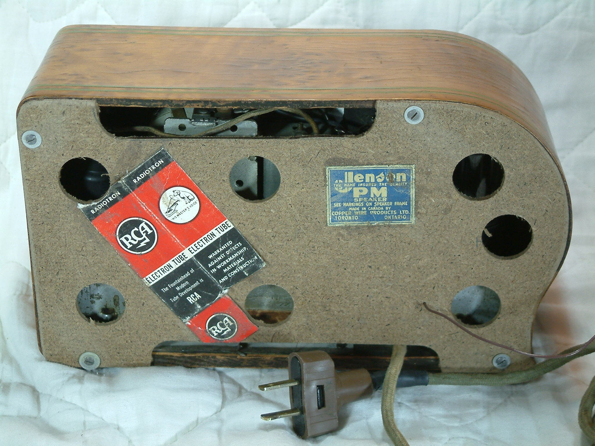 Restored Emerson AX-212 Bullseye 1938 Electrically Restored Curly Maple ...