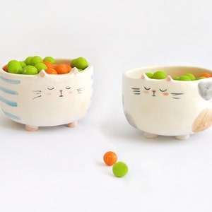 Personalized Ceramic Pet Feeder, Pet Bowl, Cat or Dog Shape ...