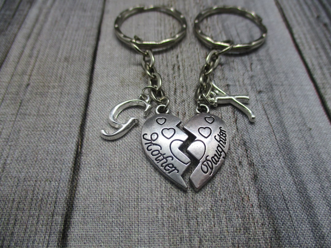 Mother Daughter Keychain Set Initial Keychain Split Heart Keychain Set ...