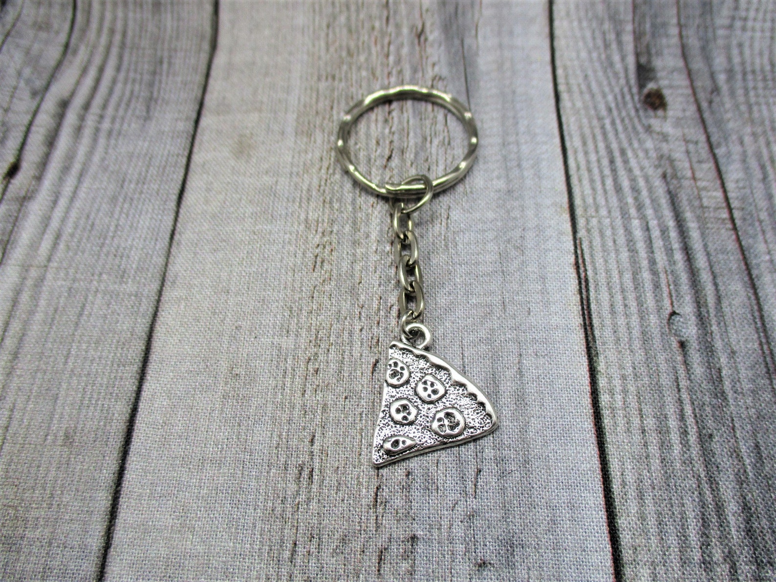 Pizza Keychain Pizza Slice Keychain Food Keychain Pepperoni | Etsy