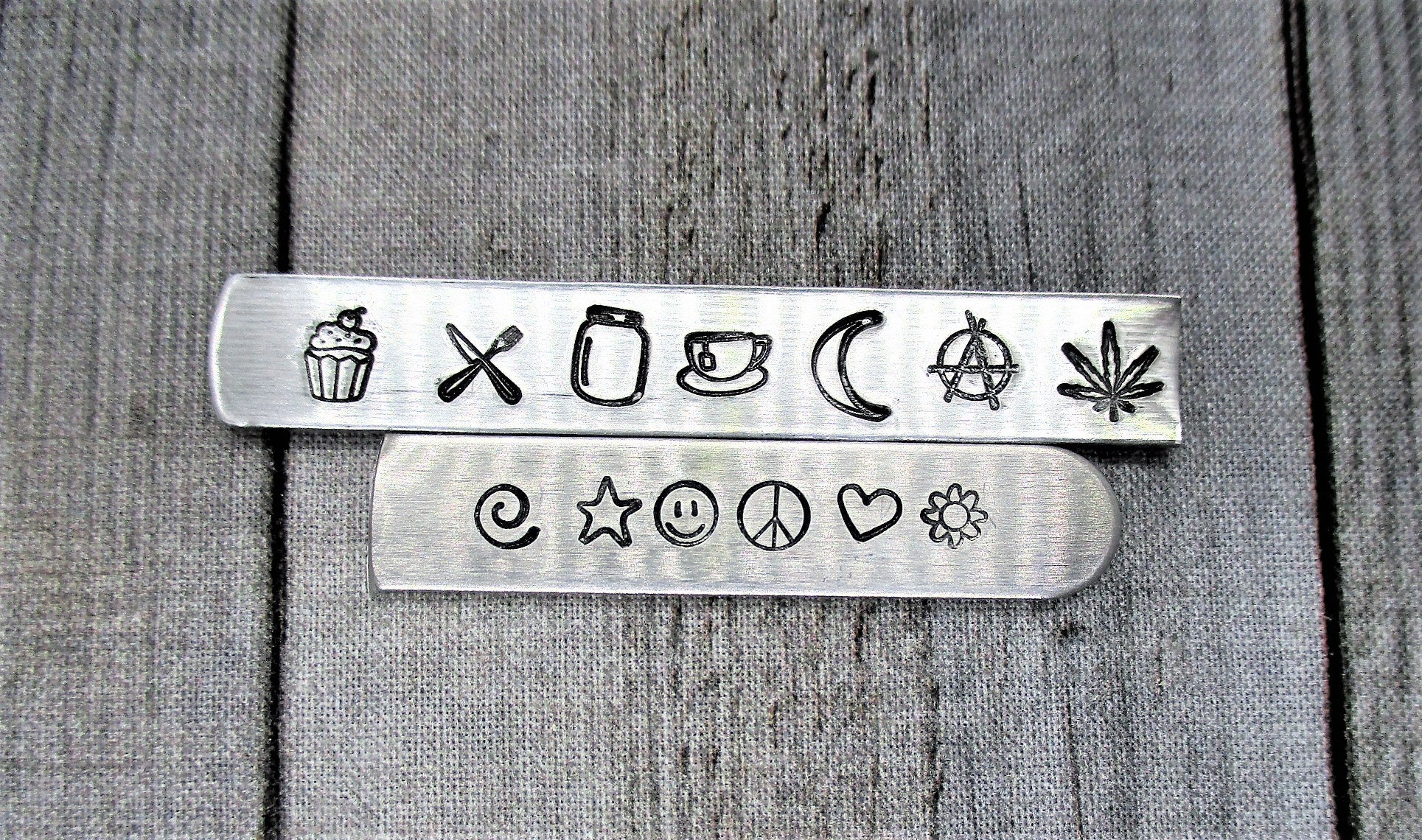 Middle Finger Keychain Personalized Gifts for Her/ Him Inital | Etsy