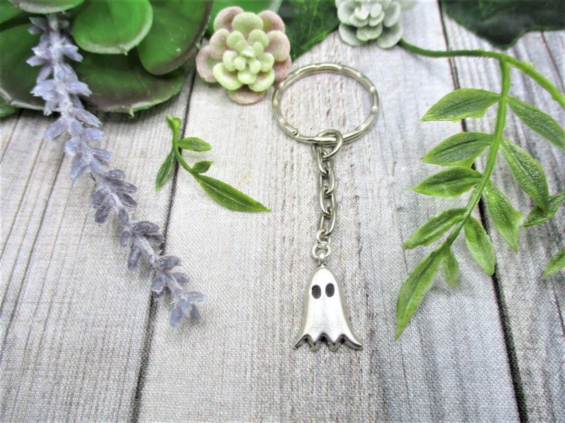 Ghost Keychain Spooky Gifts for Her Halloween Keychain Spooky - Etsy