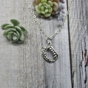 Vampire Teeth Necklace Vampire Necklace Vampire Jewelry Halloween ...