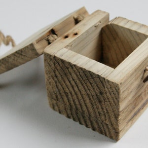 Recycled Pallet Wooden Block Box With Rope Hinges and Button Catch - Etsy