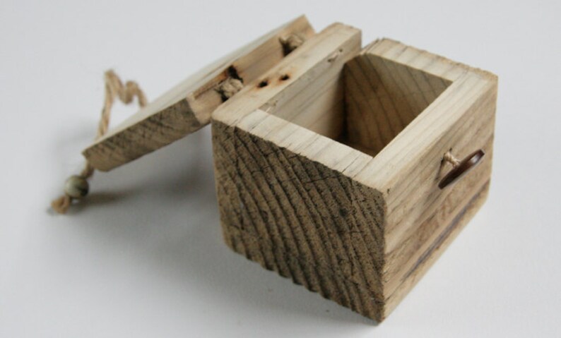 Recycled Pallet Wooden Block Box With Rope Hinges and Button Catch - Etsy