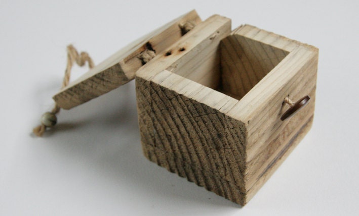 Recycled Pallet Wooden Block Box With Rope Hinges and Button Catch - Etsy