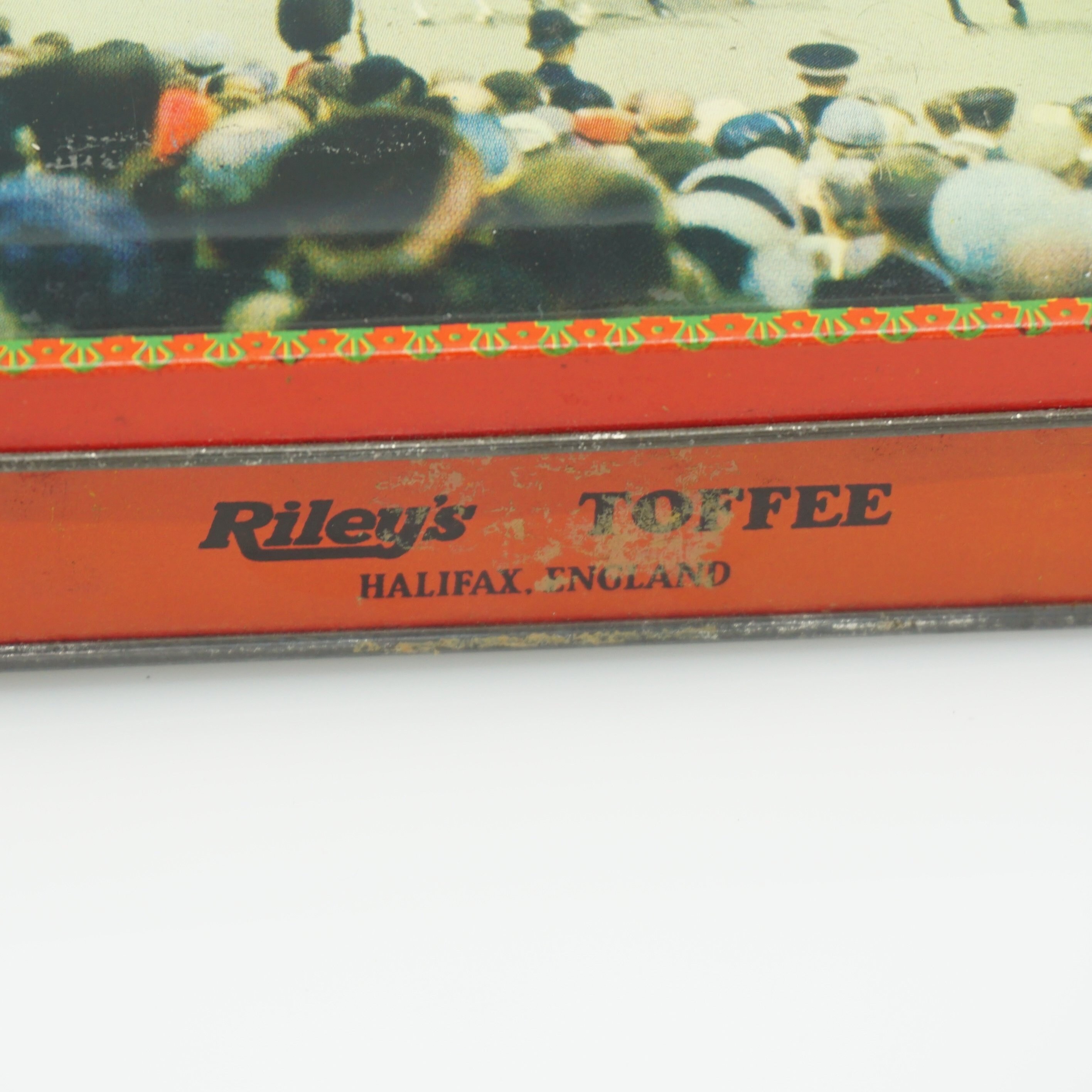 Vintage Riley's Toffee Tin Litho Container. Horse Parade Scene Lid. 7 ...