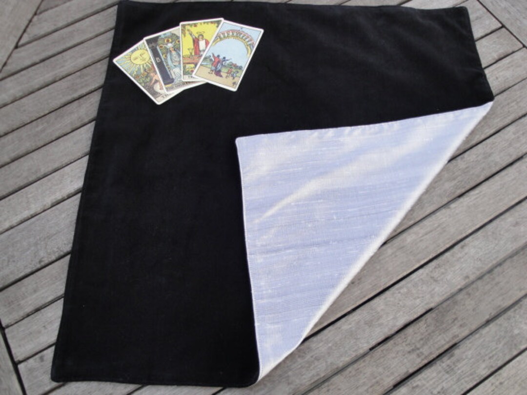 Medium Sized Tarot, Oracle, Rune Reading Cloth / Spread Cloth in Cotton ...