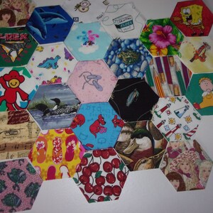 100-hexagon Shaped I Spy Quilt Pieces - Etsy