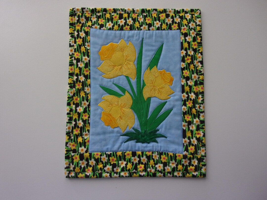Daffodil Quilt for Wall or Table - Etsy