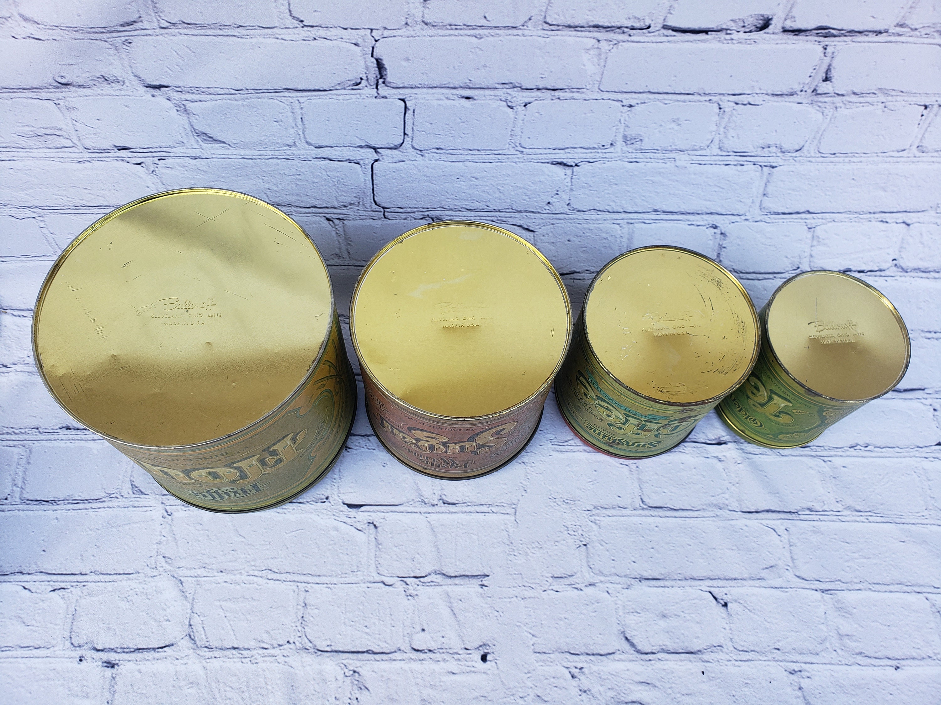 Vintage 4 Metal Canister Set Ballonoff Rustic Kitchen - Etsy Vintage 4 Metal Canister Set Ballonoff Rustic Kitchen - Etsy