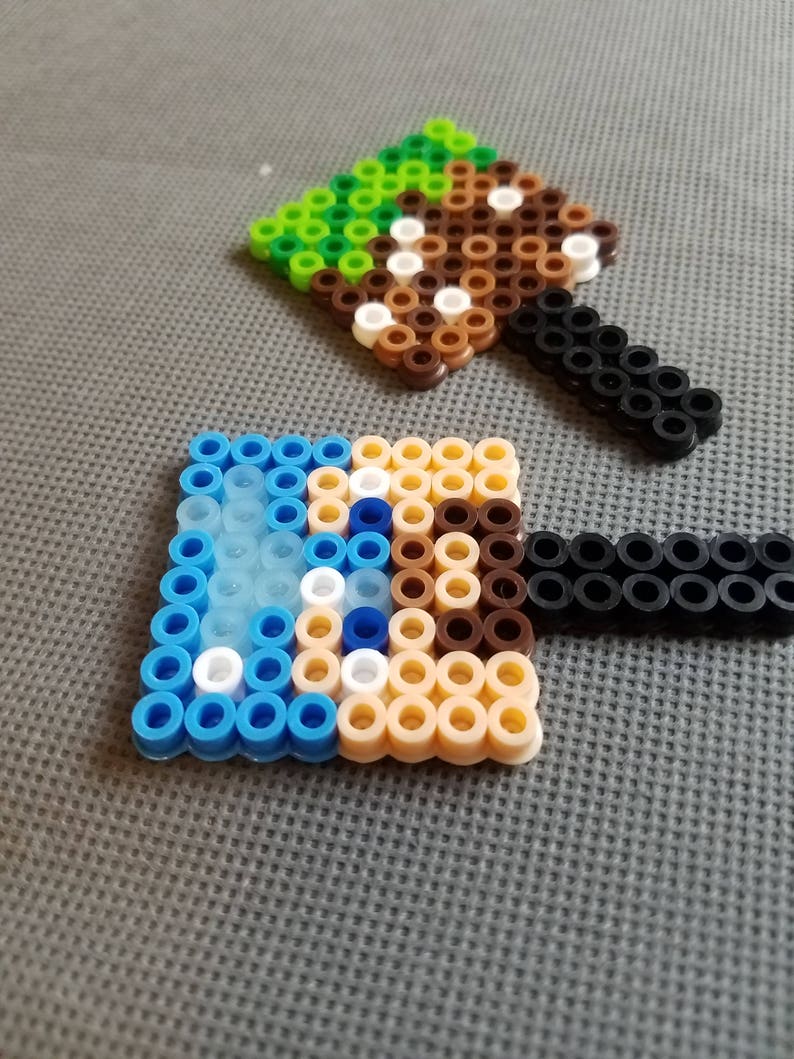 Minecraft cupcake topper perler beads | Etsy