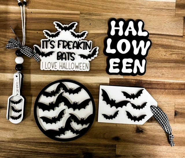 It's Freakin Bats - Halloween Decor - Halloween Signs - Bat Decor ...