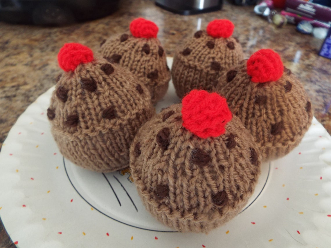 5 Currant Buns - Etsy