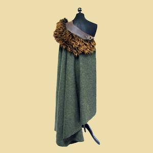 Musketeer Cloak With Fur - Etsy