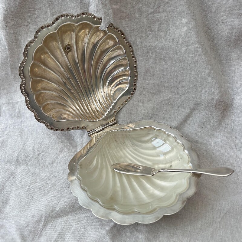 Clam Shell Dish - Etsy