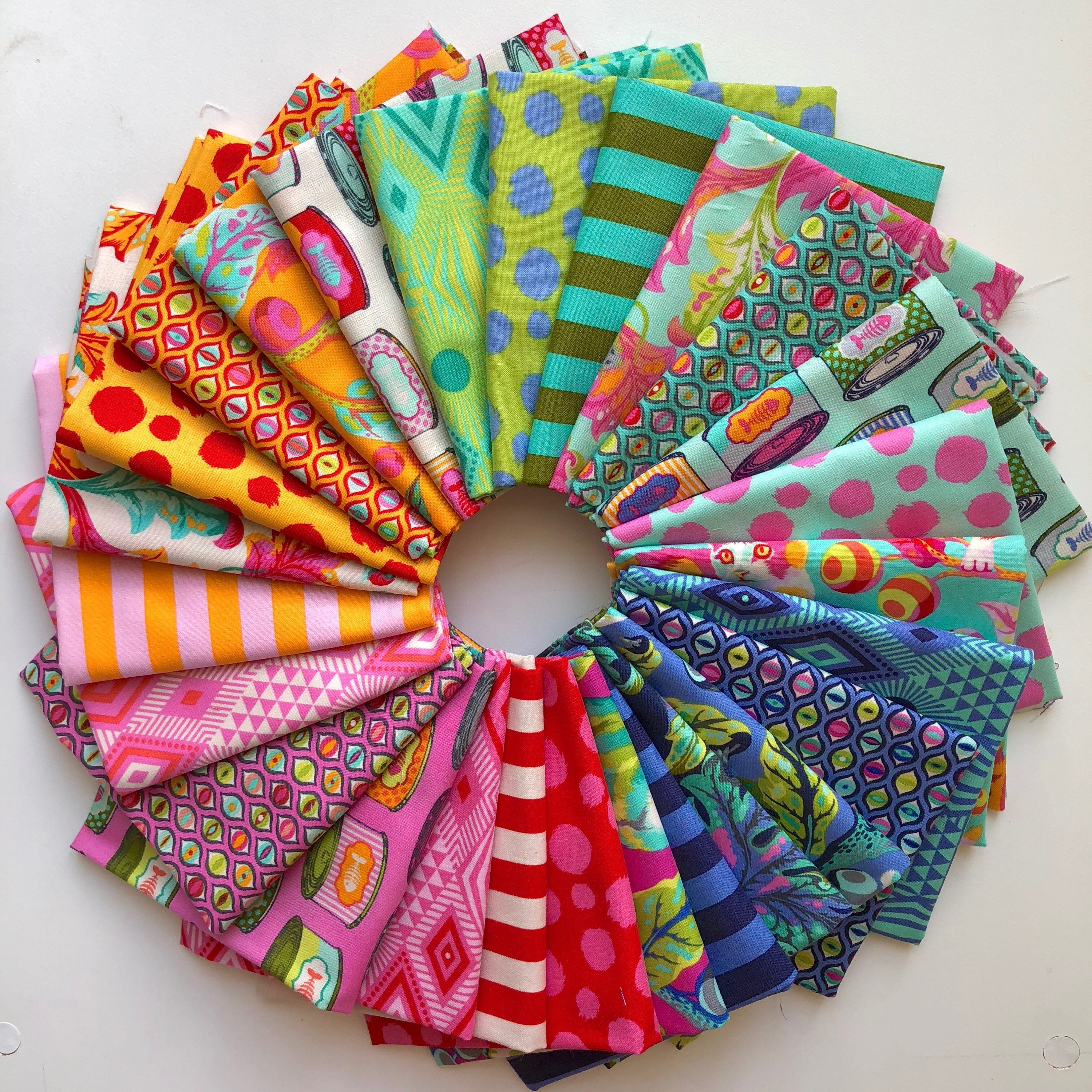 Tabby Road Quilt Kit