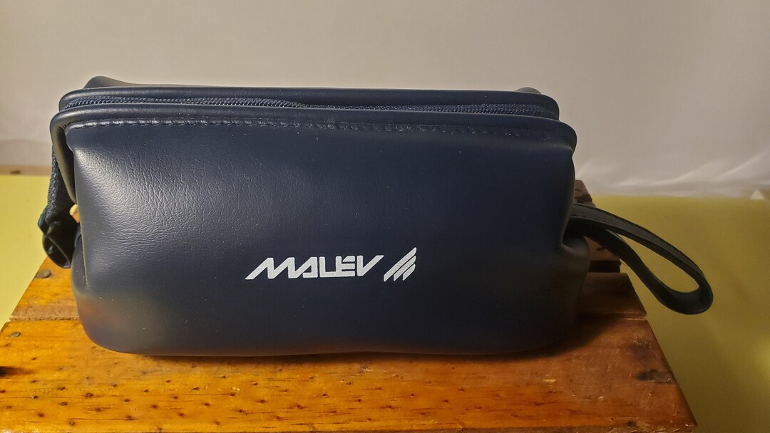 Rare Vintage MALEV HUNGARIAN AIRLINES First Class Amenity Kit. - Etsy