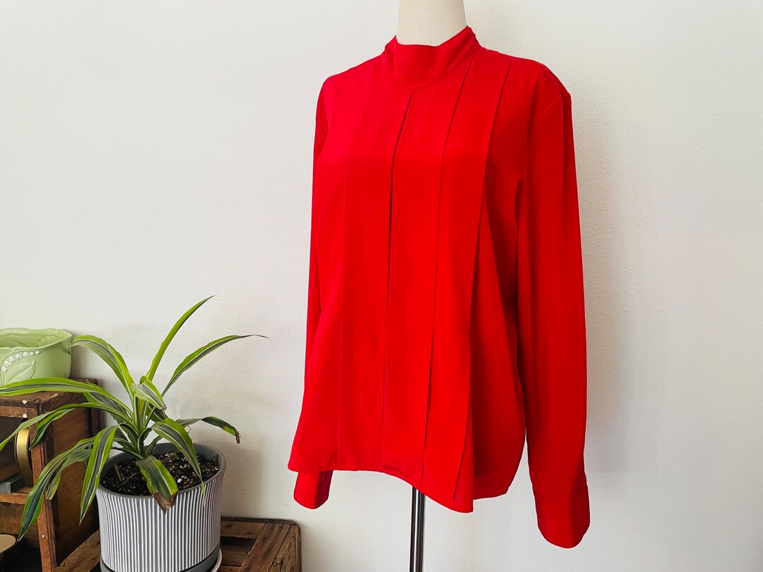 1980s Red Back Buttoning Blouse. Size 12. Button Down Poet Style Shirt ...