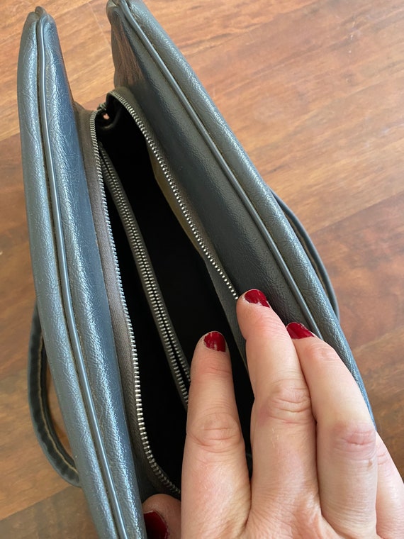 Grey 1970s Chunky mod hand bag. National zipper Co. C… - Gem