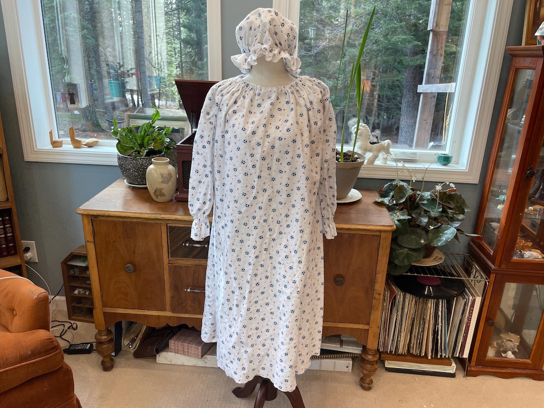 Vintage Flannel Granny Nightgown With Night Cap. Handmade. Mid Length ...
