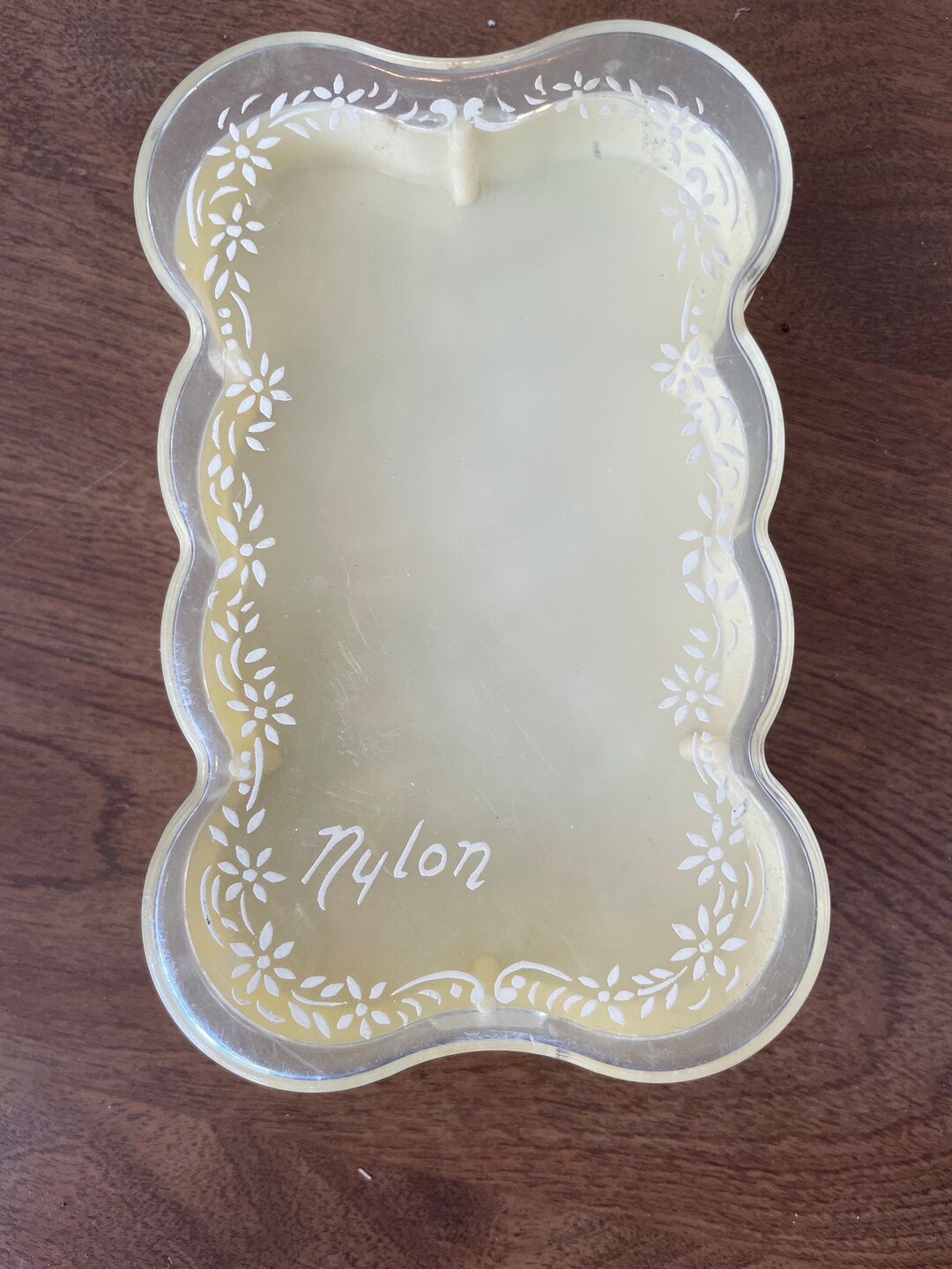 Vintage 1950's Plastic Beige Nylon Box. Sweet Decor. Shabby Chic. Retro ...
