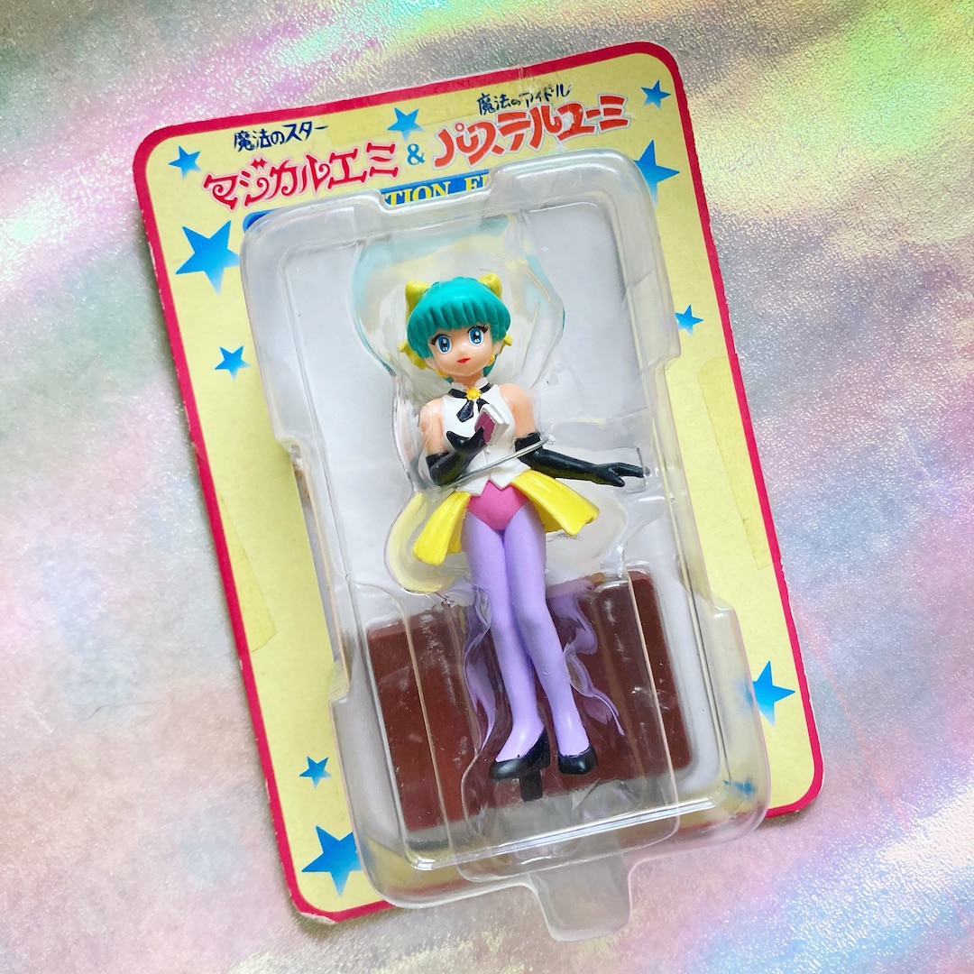 Kawaii Japanese Vintage Girl Transformer Anime Magical Emi, the Magic ...