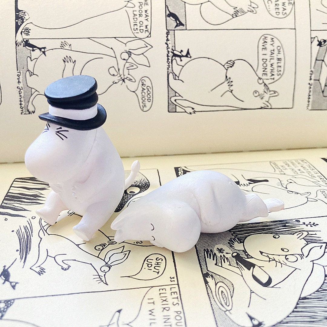 Kawaii Set of Sleeping Moomin & Sitting Moominpappa Tiny Figure Toy ...