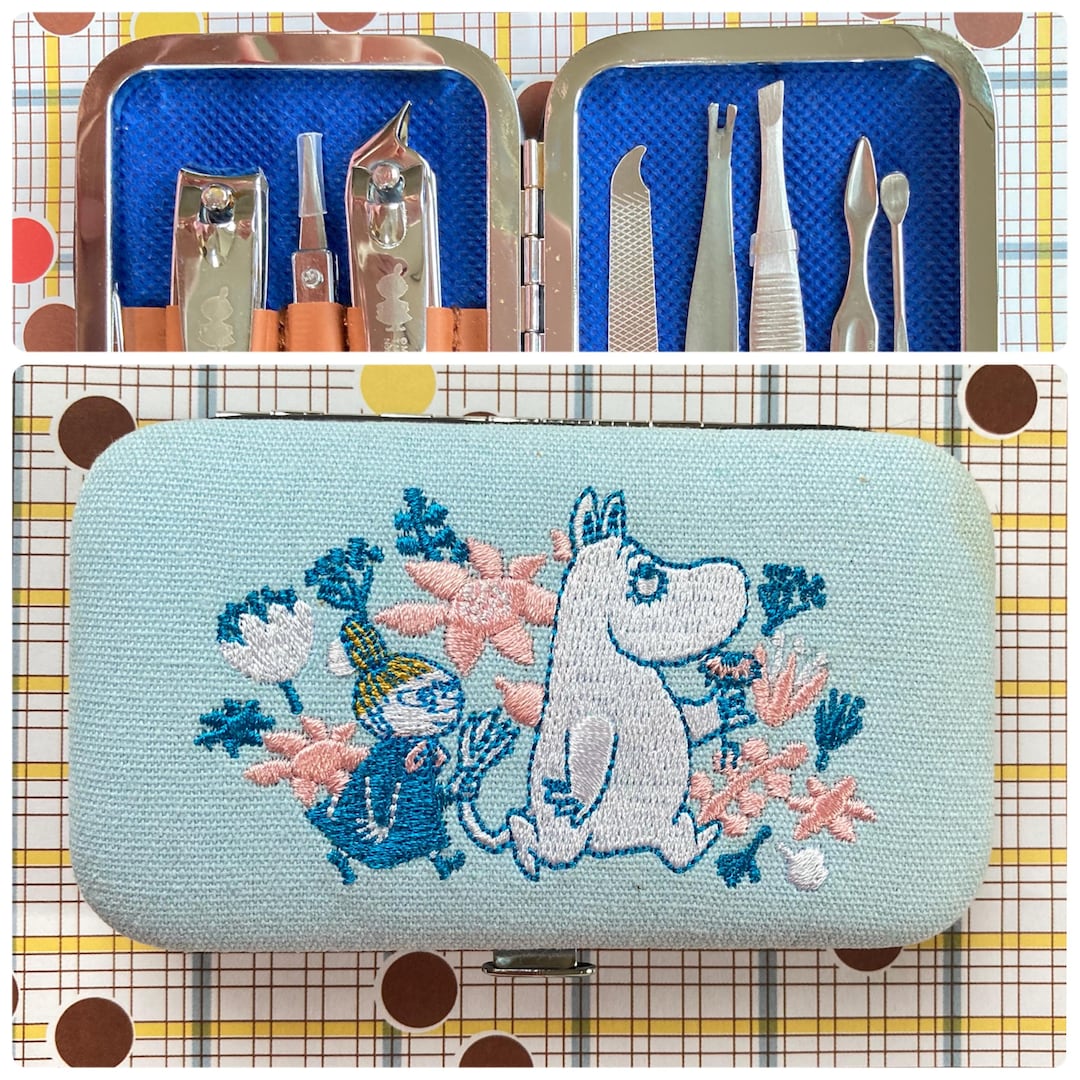 Kawaiii Moomin House / Moominhouse Storage Pouch With Removable Mirror ...