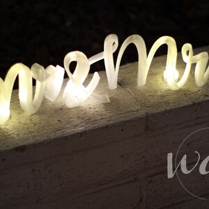 Mr & Mrs Illuminated Sign, 5in, 3 LED Tealights, Sweetheart Table ...