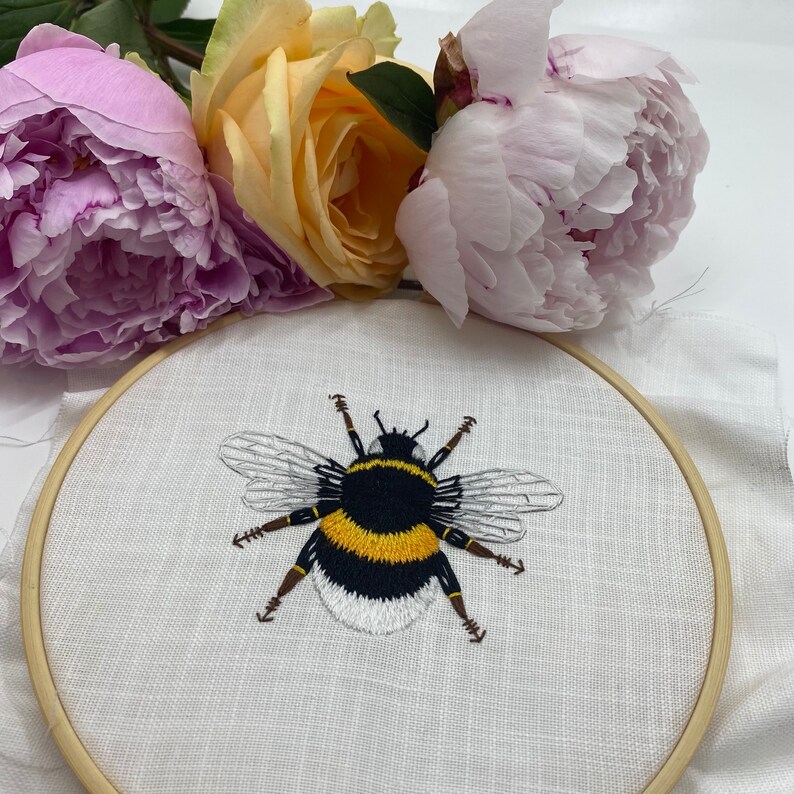 Bumble Bee PDF Embroidery Pattern PDF Downloadable Pattern - Etsy