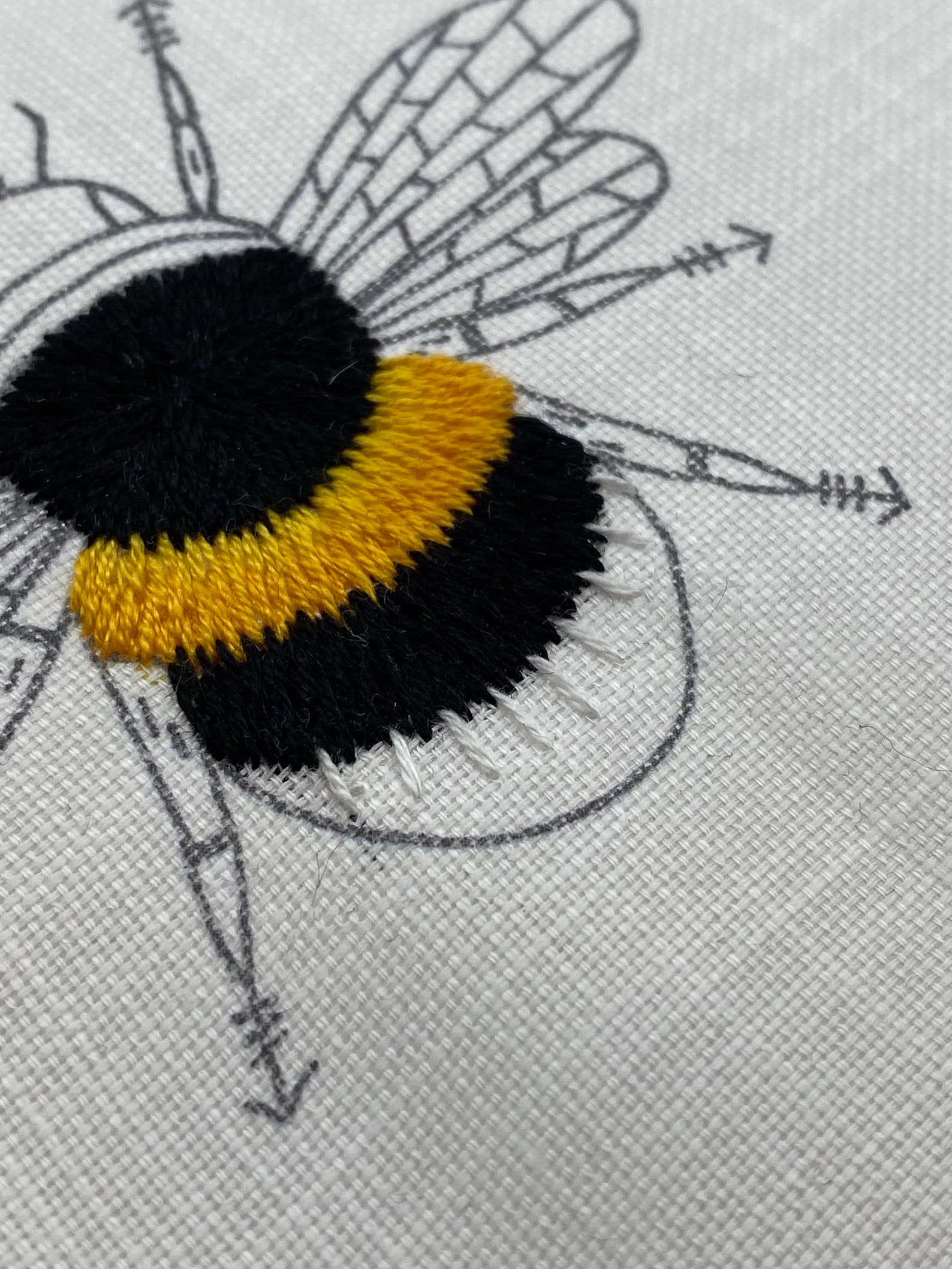 Bumble Bee PDF Embroidery Pattern PDF Downloadable Pattern - Etsy