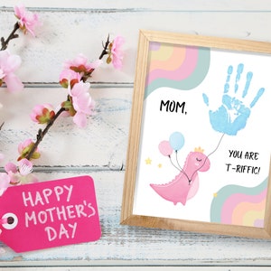 Printable Mother's Day Handprint Craft | Dinosaur-themed DIY Keepsake ...