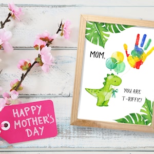Printable Mother's Day Handprint Craft | Dinosaur-themed DIY Keepsake ...