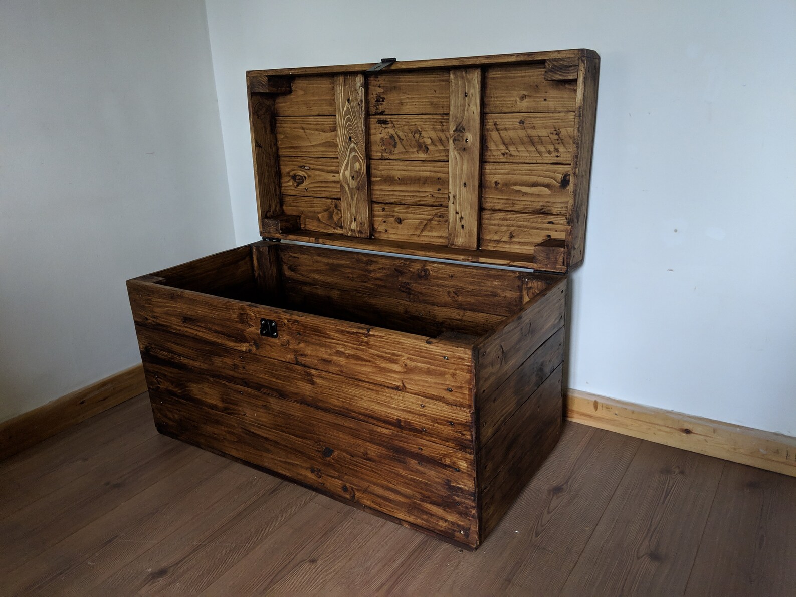 Rustic Clamshell Wooden Trunk Handmade From Reclaimed Wood - Etsy