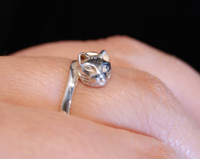 Estate Sterling Silver 925 Cat Blue Topaz Eyes Chasing Tail Design Ring ...