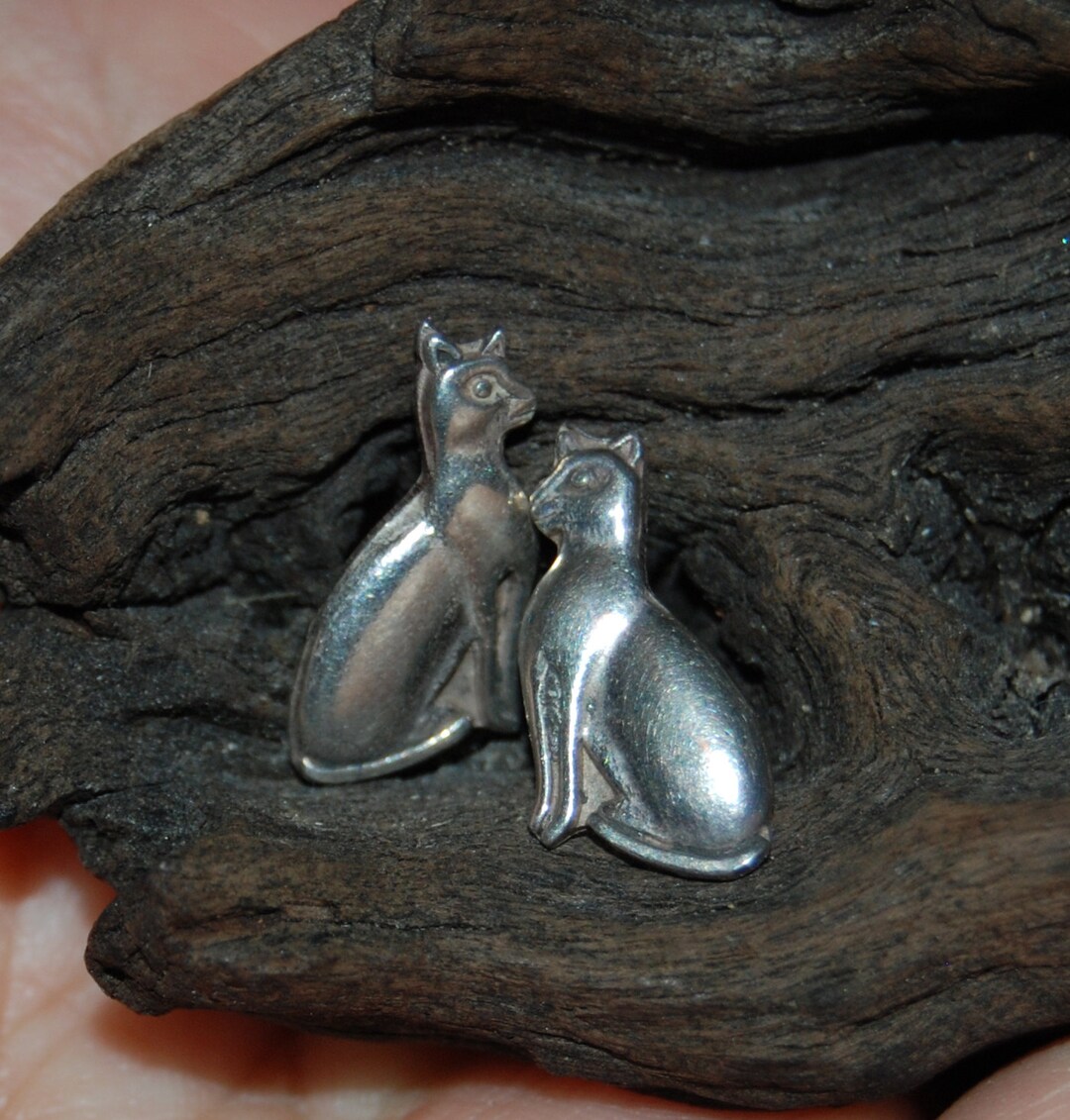 Vintage Kitty Cat Sterling Classic Seated Smooth Coat Feline Post ...