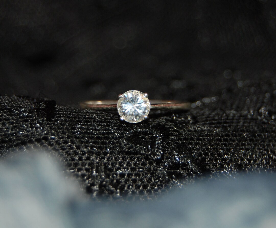 Vintage Round Stone CZ 925 Lind Sterling Engagement Wedding Solitaire ...