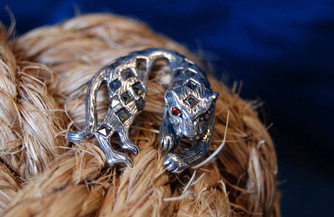 Sleek Collared Ruby Red Eyed Marcasite Panther Kitty Cat Feline Vintage ...