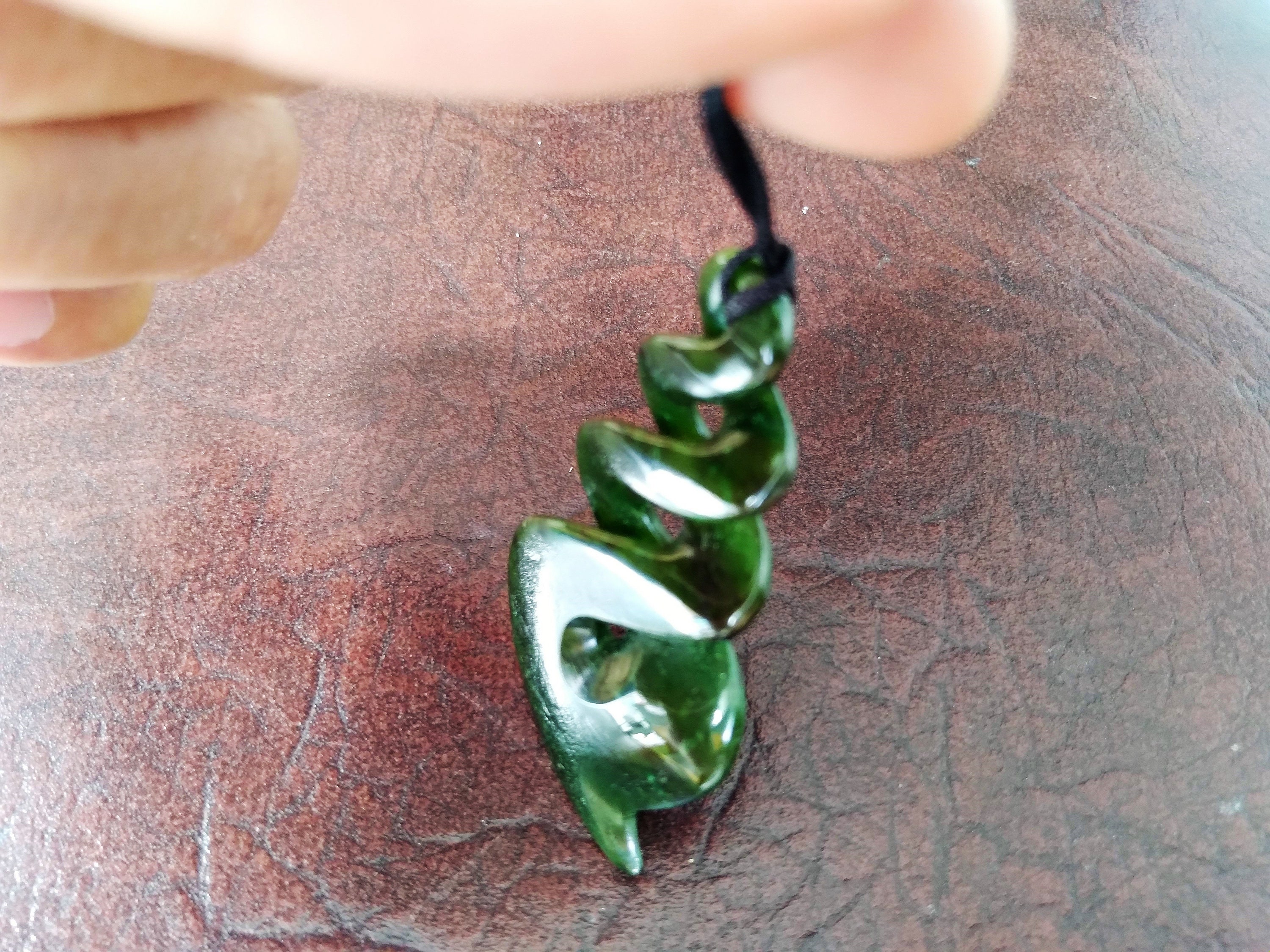 Nephrite Jade Trinity Twist Pendant. S368 - Etsy