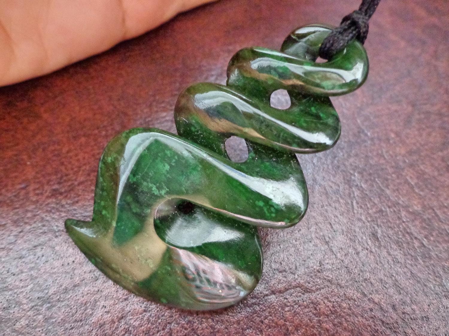 Nephrite Jade Trinity Twist Pendant. S368 - Etsy