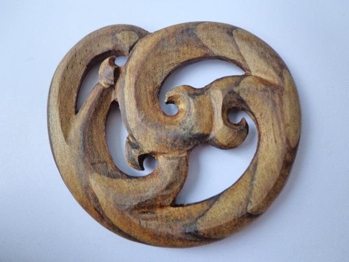 NZ Pine Wood Maori Koru Family Heart Pendant. W101 - Etsy