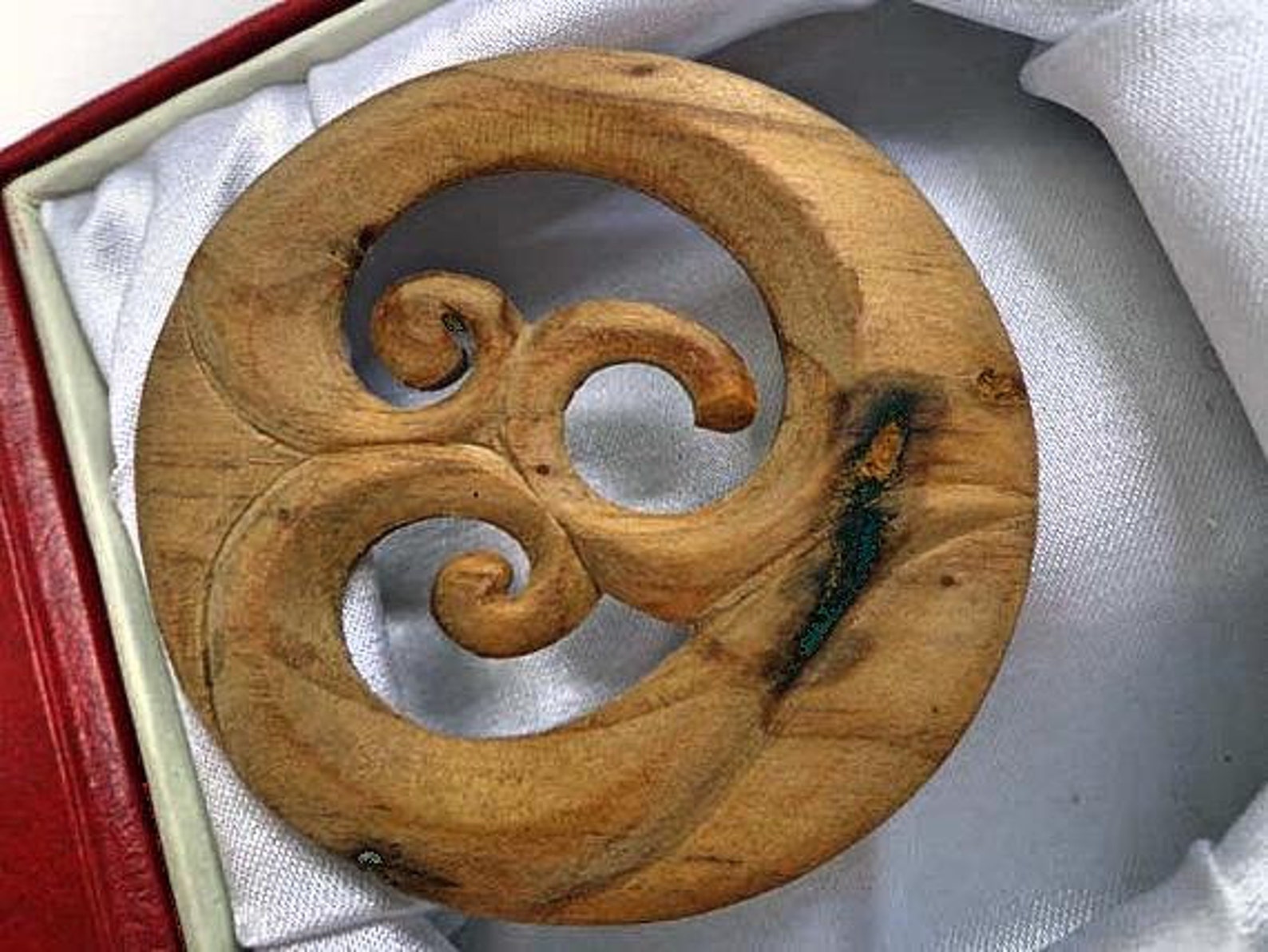 Pine Wood Koru Family Pendant. W88 - Etsy