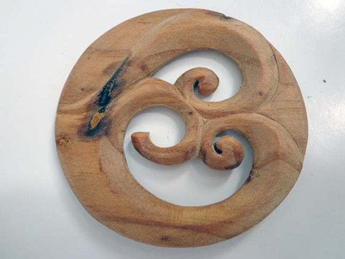 Pine Wood Koru Family Pendant. W88 - Etsy