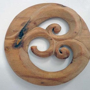 Pine Wood Koru Family Pendant. W88 - Etsy