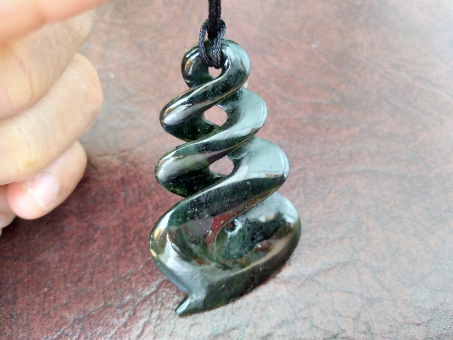 Nephrite Jade Trinity Twist Pendant. SD368 - Etsy
