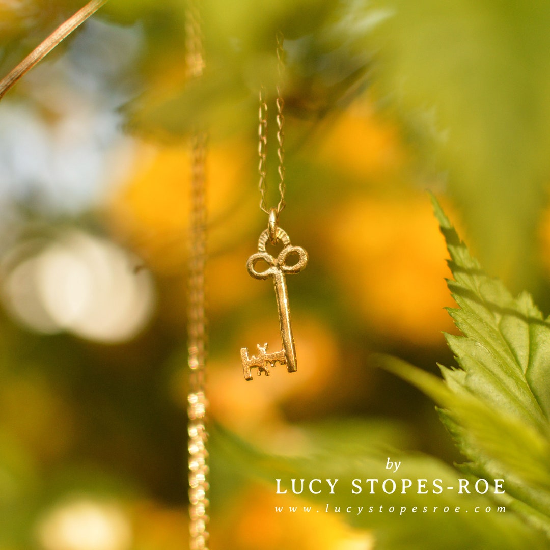 9ct Solid Gold Garden Key Pendant - Etsy