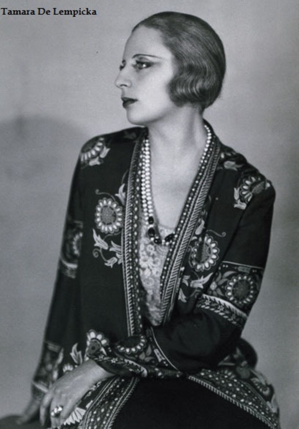 Tamara De Lempicka, Woman With Dove, Oil Painting Reproduction on Linen ...